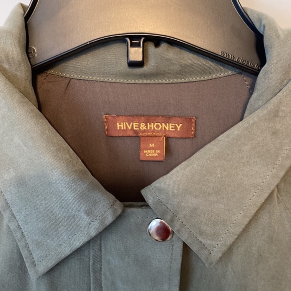 Hive & Honey | Jackets & Coats | Hive Honey Jacket Size Medium Olive ...